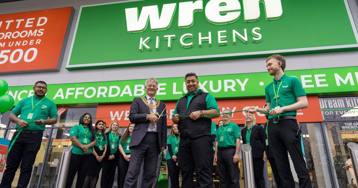 Wren Kitchens Logo Disabled Family's 'nightmare' As New Wren's