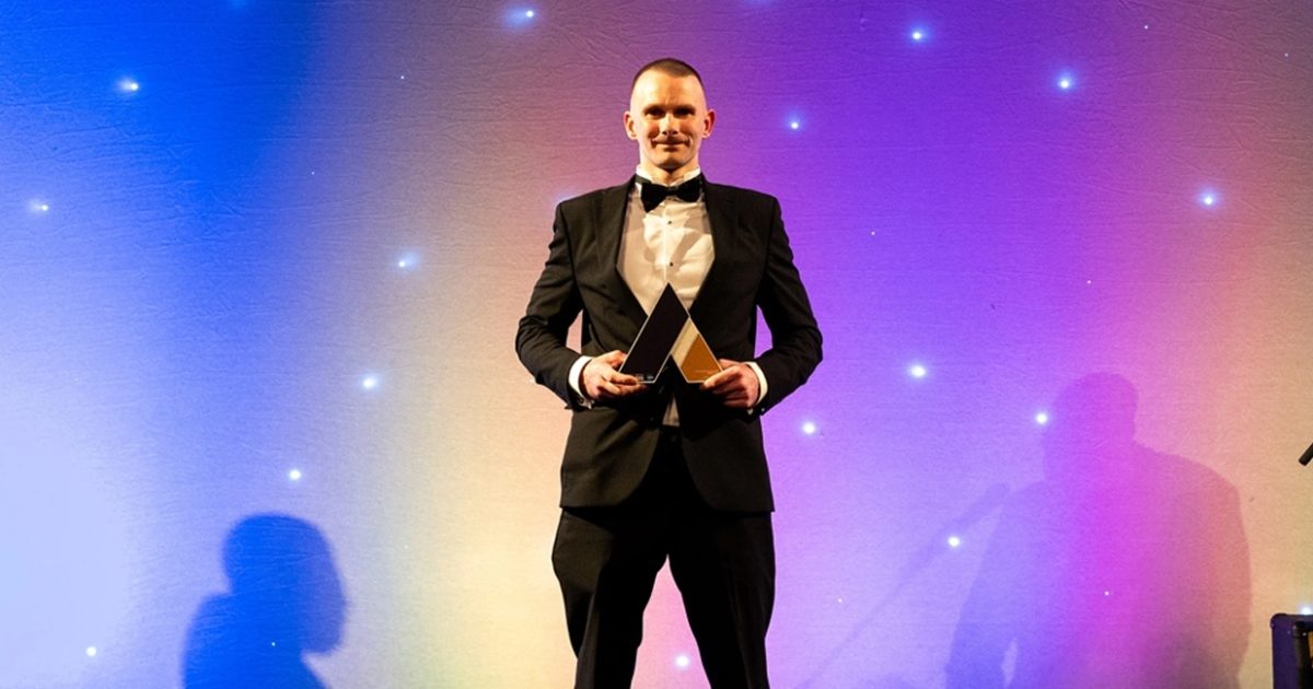 ScS delivery driver scoops industry award | Furniture News