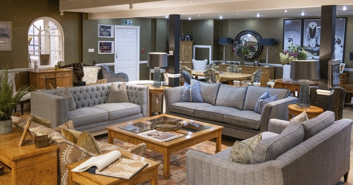 Three generations of Artistic craftsmanship | Furniture News